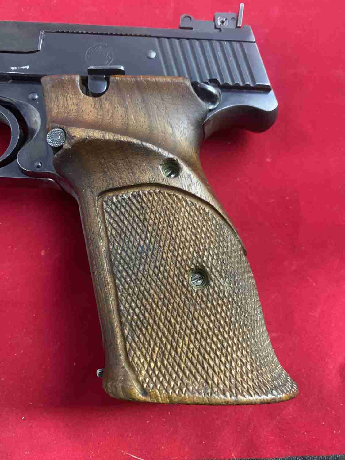 Brugt Smith & Wesson M41 - Vaabensmeden.dk